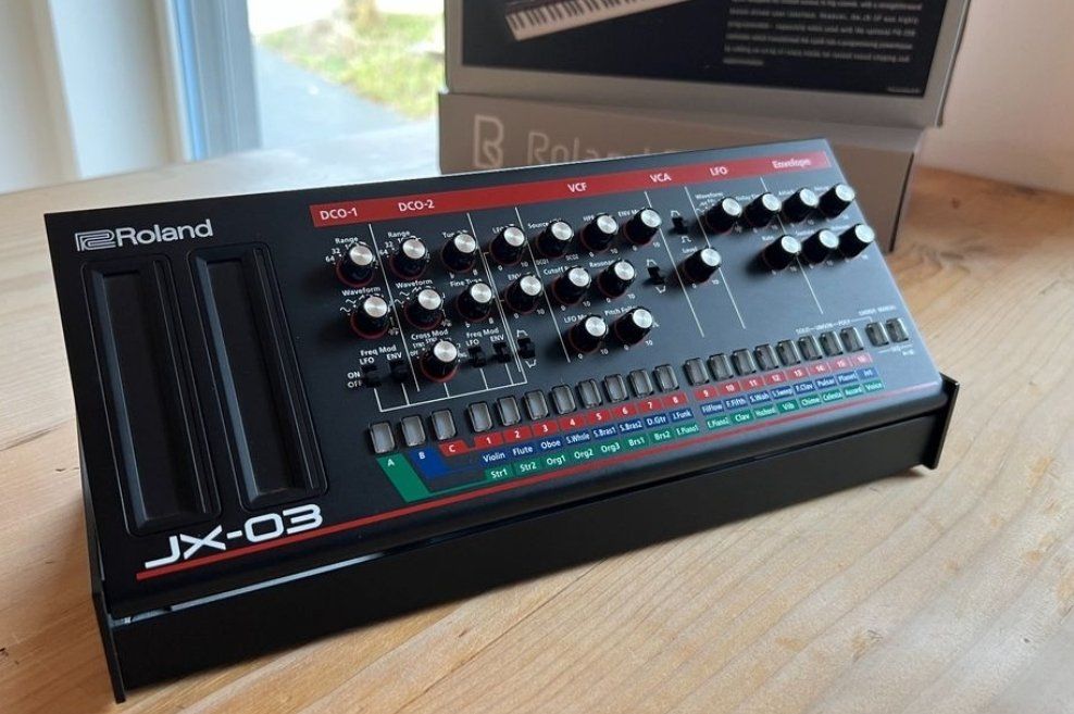 Roland Boutique JX-03 + Docking-Station DK-01 (Gebraucht) in Fribourg ...