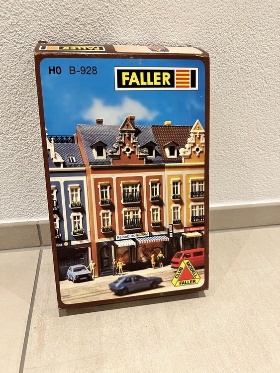 Faller Haus H0 - Club Modell (Neu (gemäss Beschreibung)) in Gross für ...