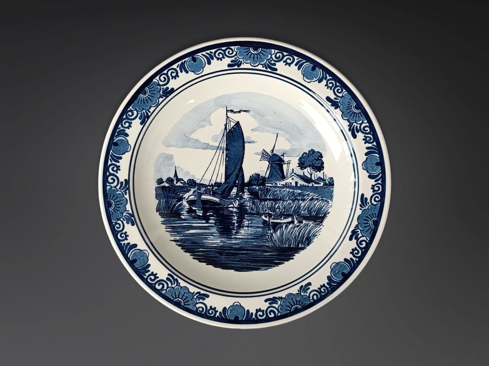 BLUE DELFT Wandteller von 1977 (Gebraucht) in Suhr für CHF 4 – nur ...