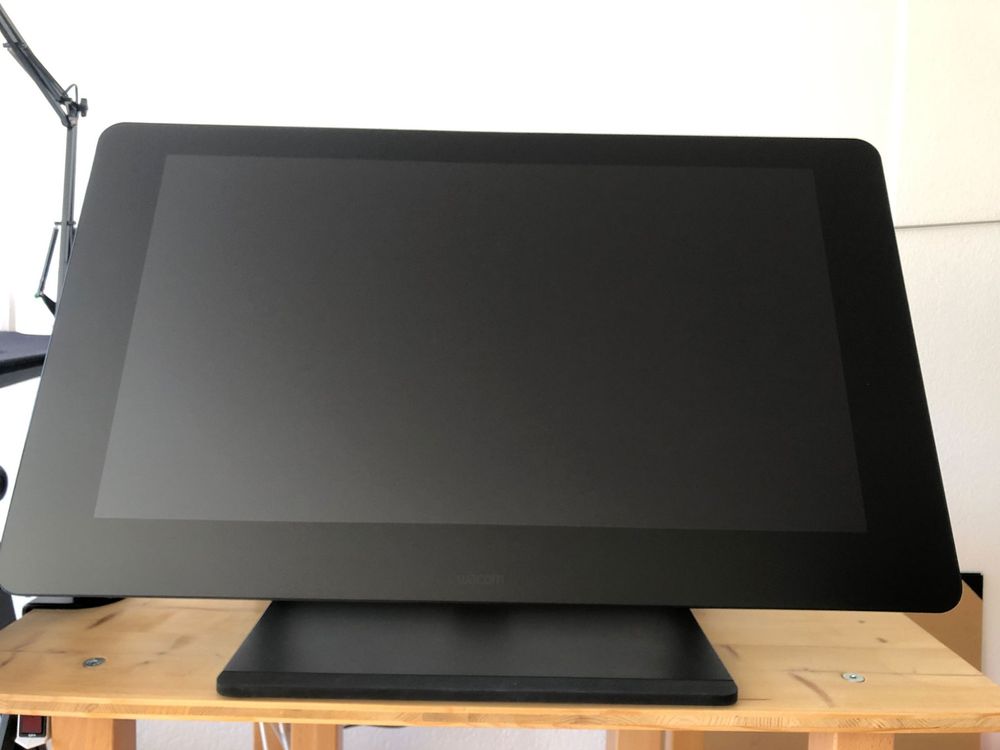 Wacom Cintiq Pro 32 mit Ergo Stand | Kaufen auf Ricardo