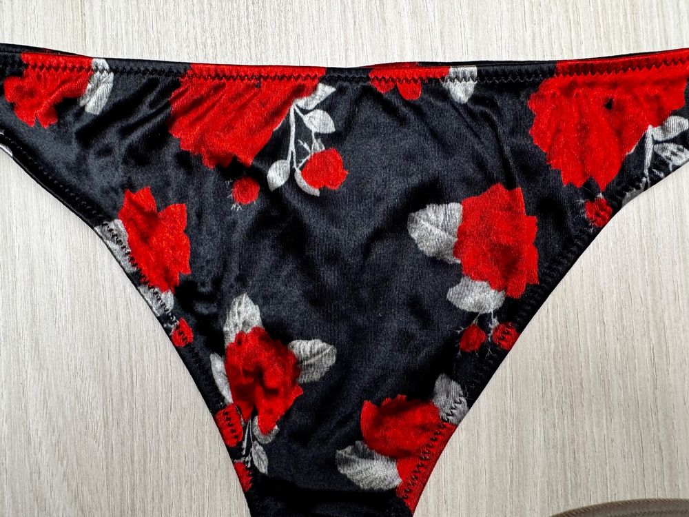 🌹Eleganter Satin String-Tanga m. Rosenmuster, Gr. S/M🌹 (Gebraucht) in ...