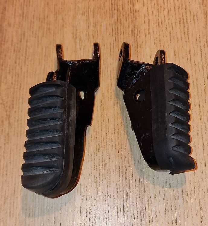 original Honda Africa Twin XRV XRV650 RD03 Fussrasten XRV750 (Gebraucht) in Stein SG für CHF 69 ...