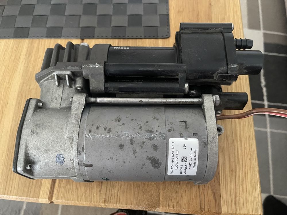 BMW Luftfederung Kompressor WABCO 37206875176-01 (Defekt) in für CHF 20 ...
