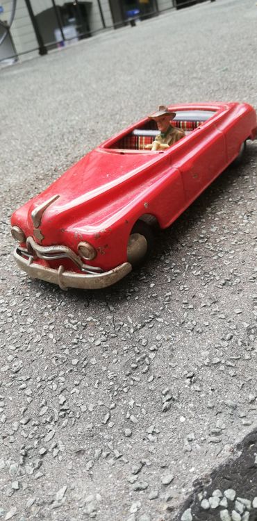 Altes Blechauto von Arnold ab 1Fr. (Defekt) in Thun für CHF 2 – mit ...