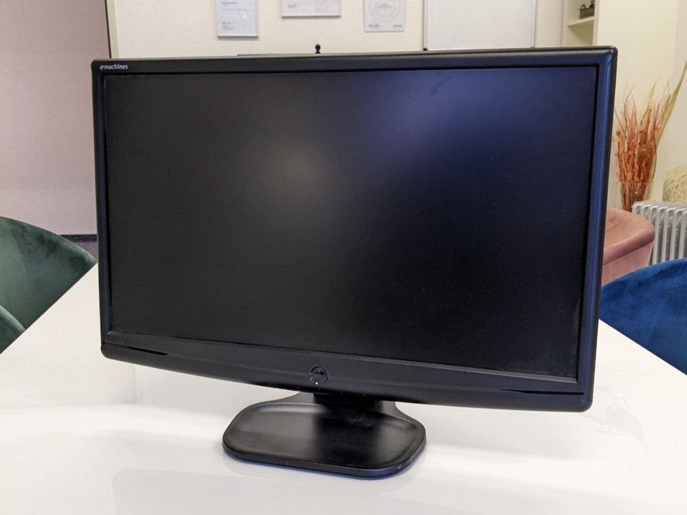 eMachines E220HQV 22" Monitor | Kaufen auf Ricardo