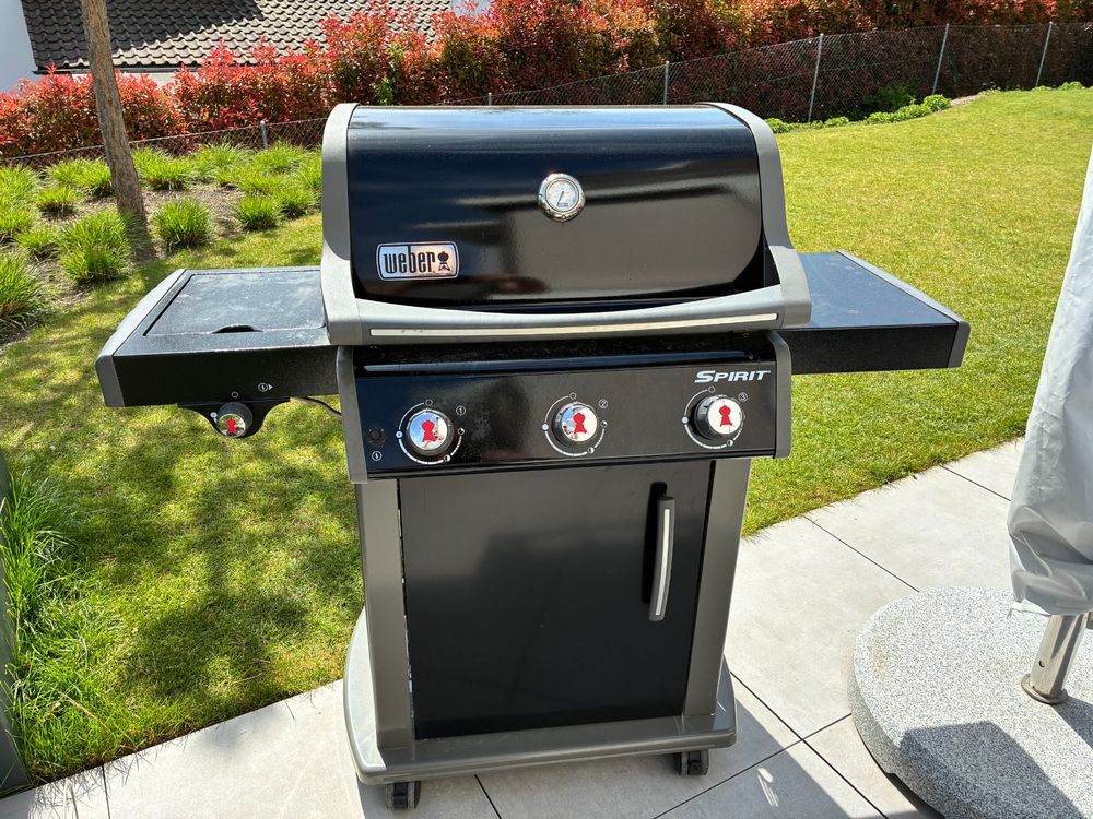 Weber Spirit Gasgrill zu verkaufen (Gebraucht) in Zürich für CHF 100 ...
