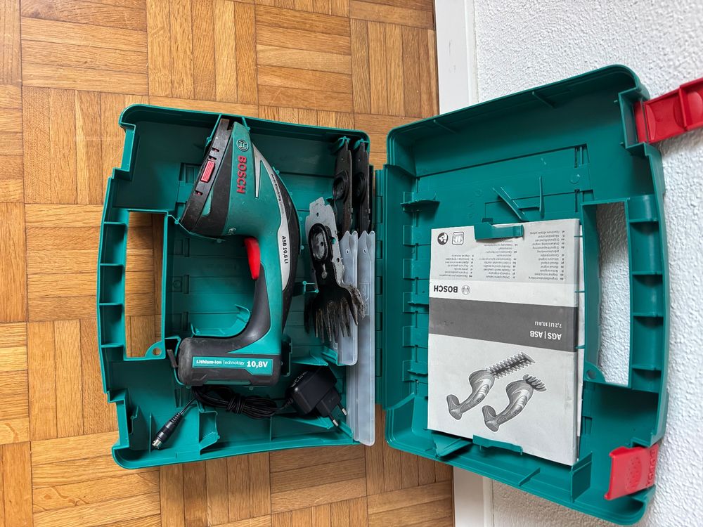 Bosch Akku Strauchschere ASB 10,8 LI, wenig gebraucht (Gebraucht) in ...