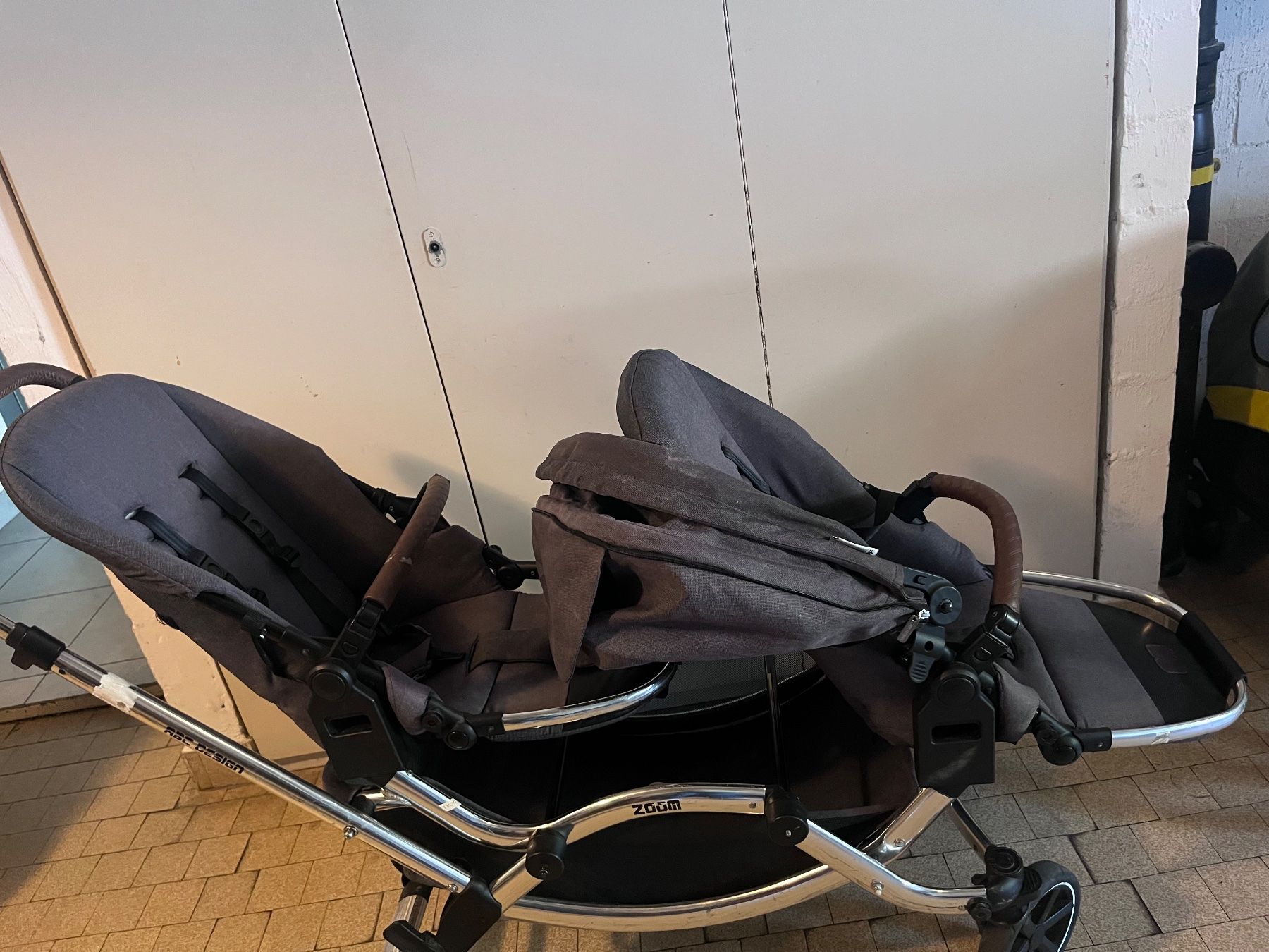 ABC Design Zoom Geschwisterwagen, Grau (Gebraucht) in Frauenfeld für ...