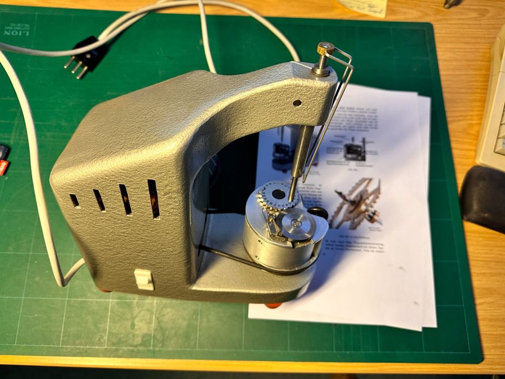 Rollimat Zapfen Rollierapparat Uhrmacherwerkzeug (Gebraucht) in Basel ...