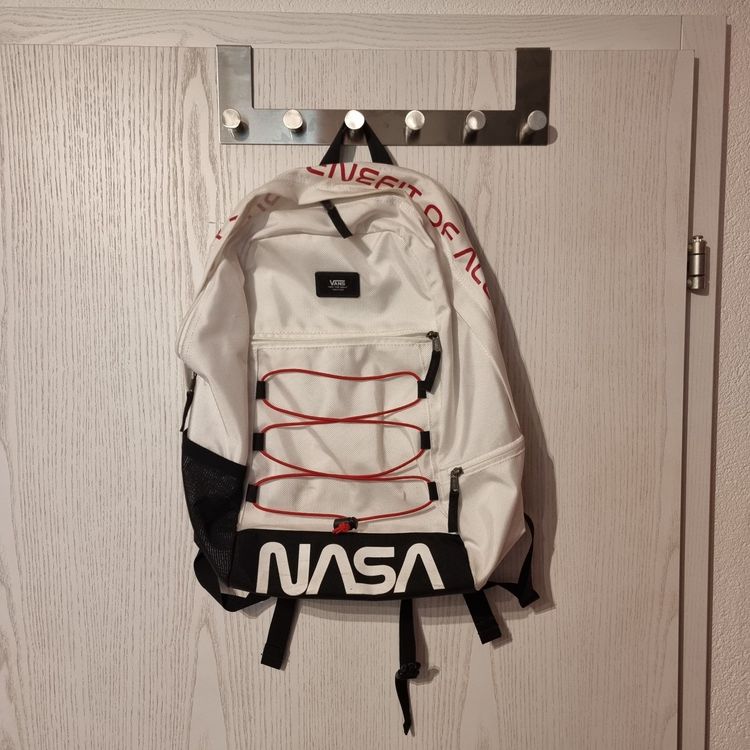 Vans x Nasa Rucksack Weiss (Gebraucht) in Basel für CHF 50 – mit ...