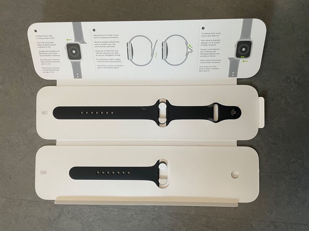 Apple Sport Band Black 44mm (Neu und originalverpackt) in Interlaken ...