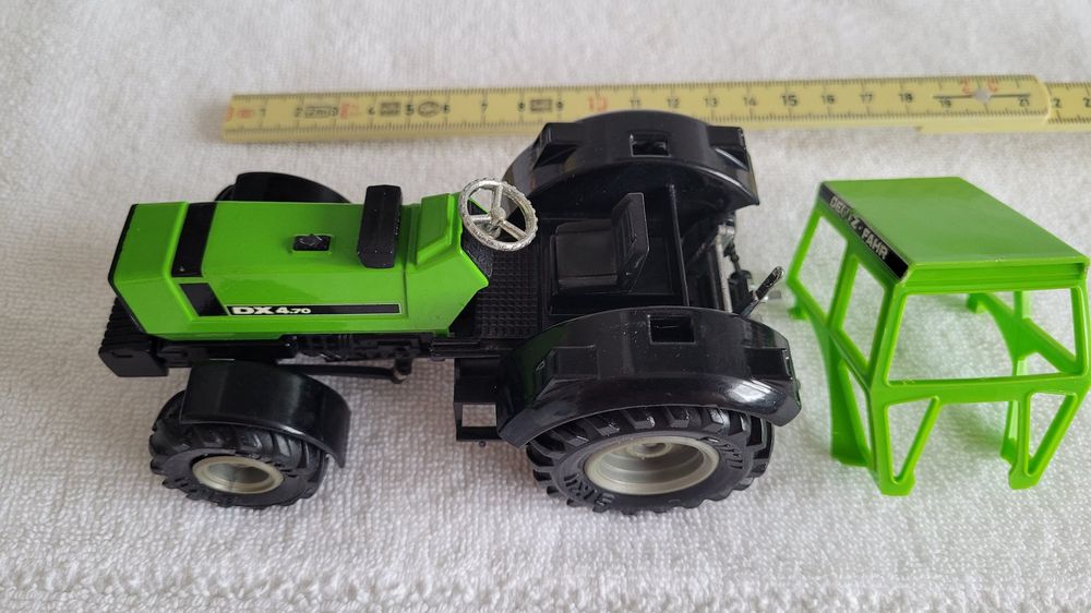 Traktor Deutz-Fahr, Modell 1:32, Siku Nr. 2344 (Gebraucht) in Rotkreuz für CHF 10 – mit ...