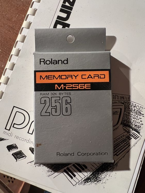 Carte Roland 256E (Neu und originalverpackt) in glovelier für CHF 55 ...