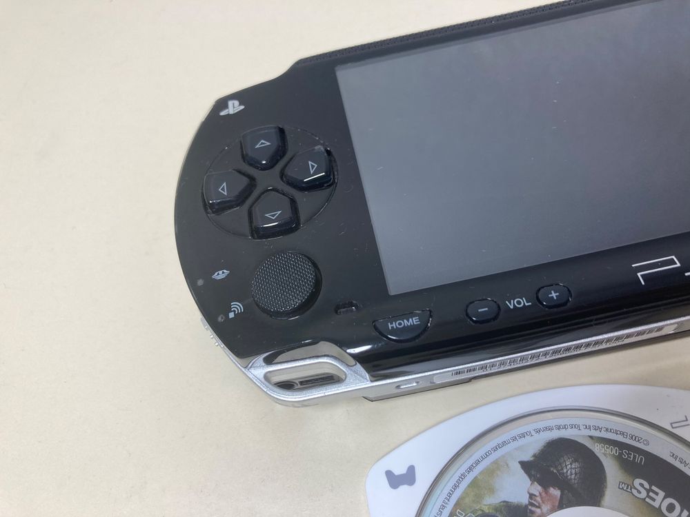 PSP AVEC JEUX ET CARTE 256 MB | Kaufen auf Ricardo
