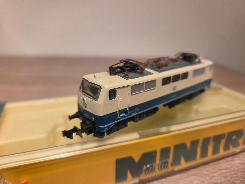 Minitrix N 2062 E-Lok BR 111 DB (Gebraucht) in St-Aubin-Sauges für CHF ...