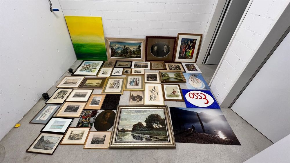 Lot (A6) Gemälde,Litho, stich, Foto usw (Gebraucht) in für CHF 35 – nur ...