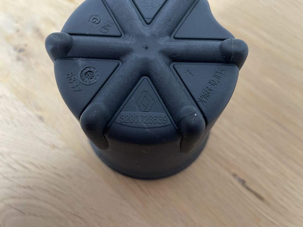 Original Renault Aschenbecher 8200728639 (Nie benutzt) (Neu (gemäss ...