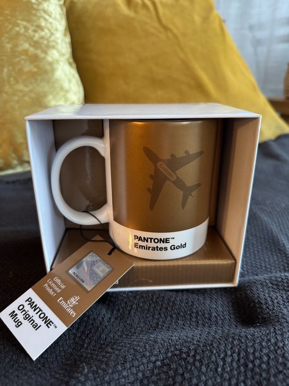 Emirates Airlines Pantone Gold Mug (Neu und originalverpackt) in Zürich ...