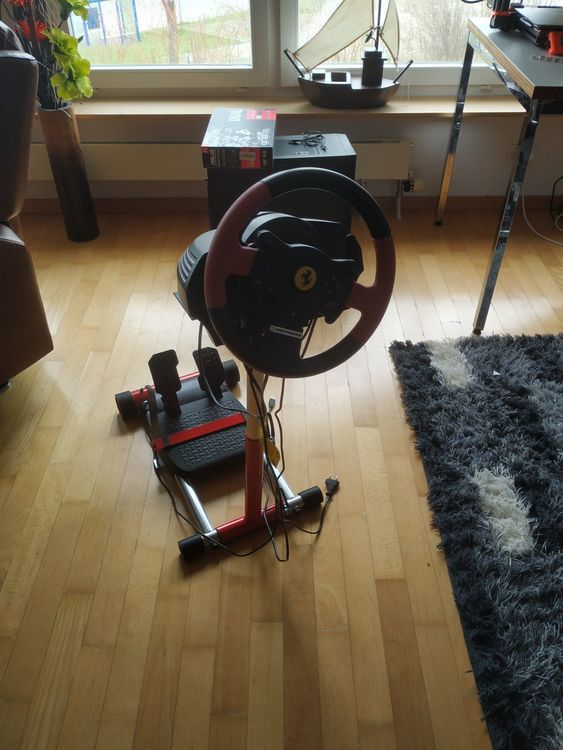 Thrustmaster T150 Ferrari and Wheel Stand (Gebraucht) in Ebmatingen für ...