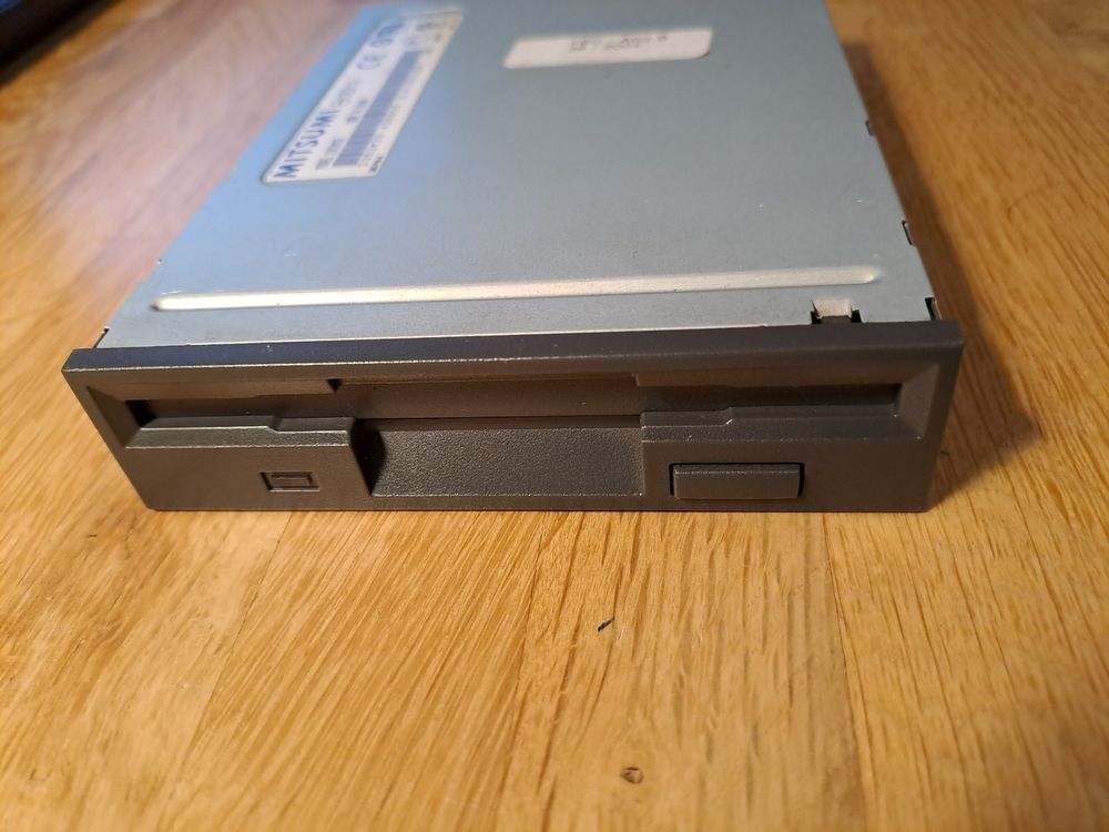 Disk Drive (Gebraucht) in Rieden AG für CHF 5 – mit Lieferung auf ...