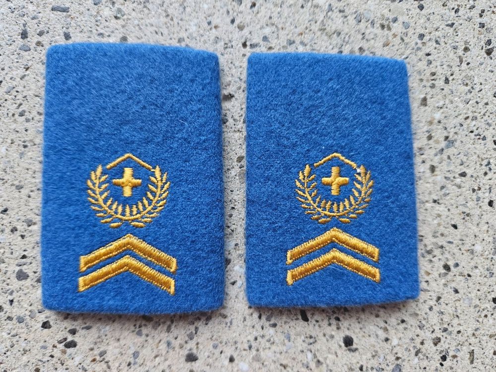 Patten Feldweibel Sanität *** (Neu (gemäss Beschreibung)) in Riedholz ...
