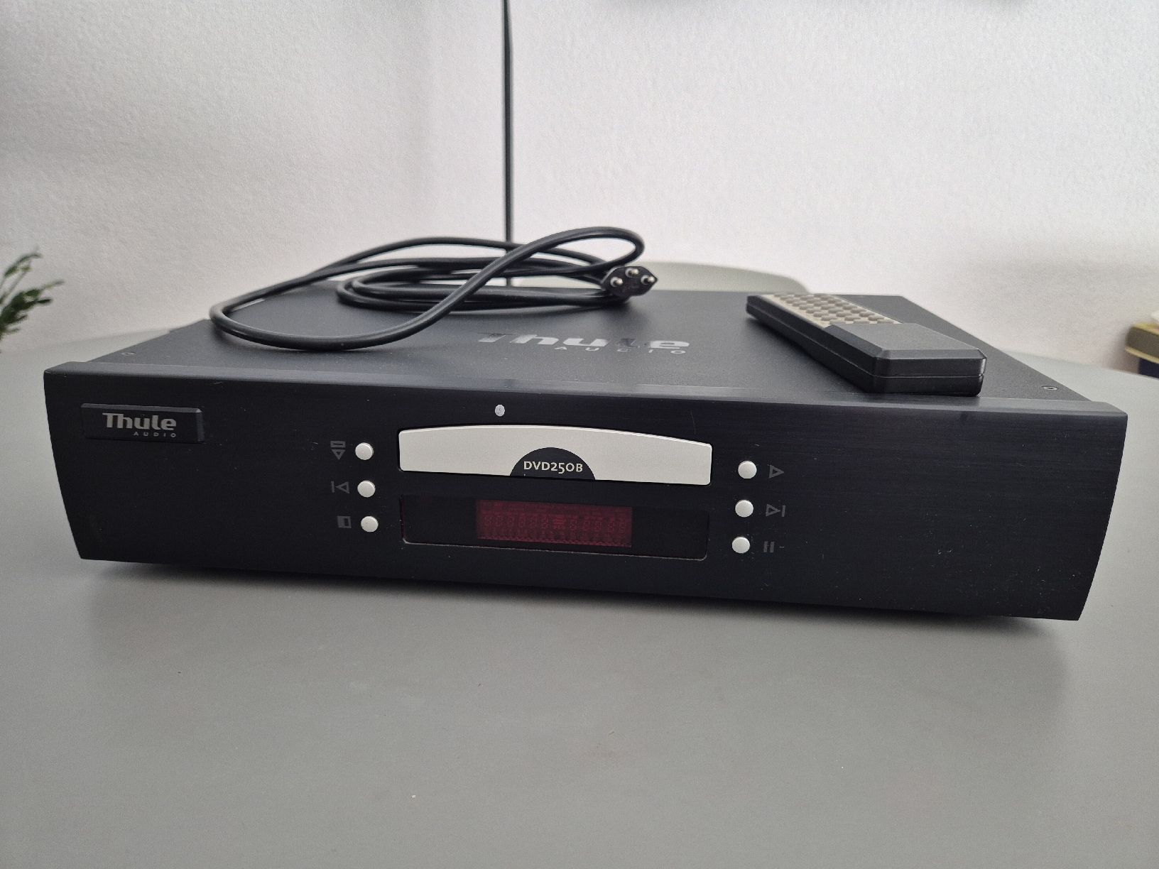 Thule Audio Space DVD250B – Lecteur DVD/CD audiophile (Gebraucht) in ...