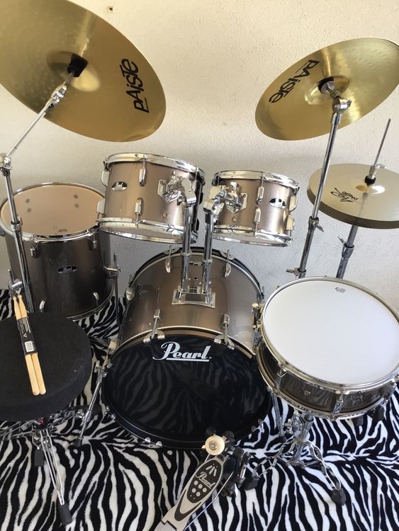 Schlagzeug von Pearl neuwertig mit Lieferung (Gebraucht) in itingen für CHF 600 – nur Abholung ...