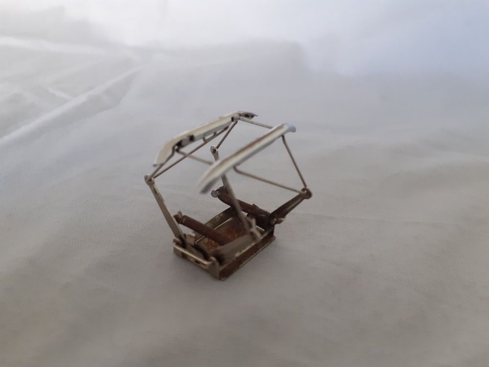 Märklin: Pantograph für Altbau-Loks (Gebraucht) in Luzern für CHF 8.5 ...