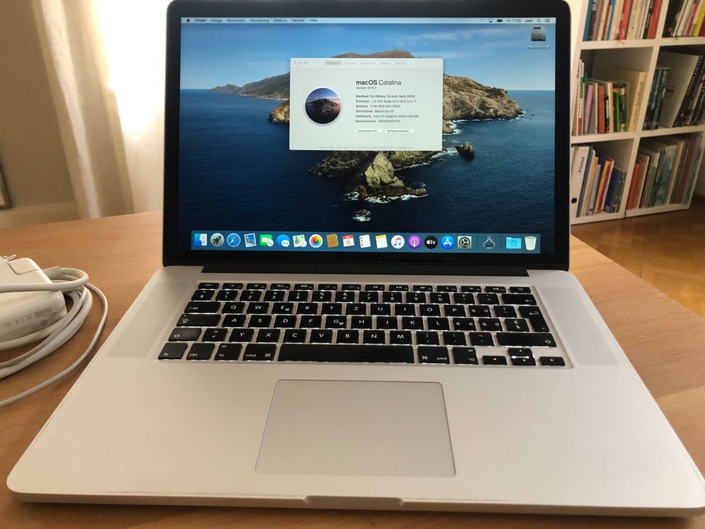 Mac Book Pro 15" / i7 Quad Core, 2.4GHz / 256GB (Gebraucht) in Zürich für CHF 75 – mit Lieferung ...