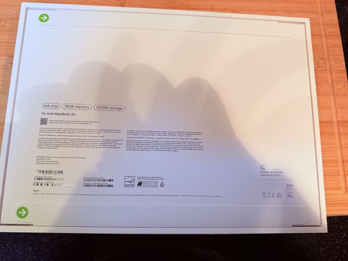 Neues MacBook Air M4, 13", 16GB RAM, 512GB SSD (Neu und ...