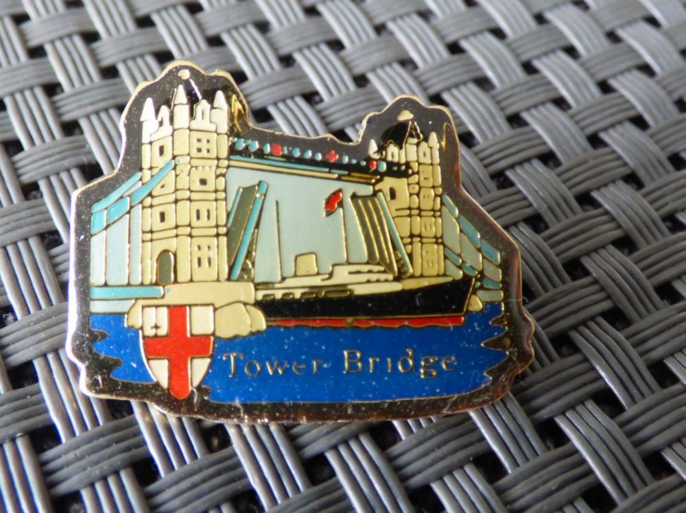 Pin Tower Bridge London (Gebraucht) in Bremgarten AG für CHF 0.5 – mit ...
