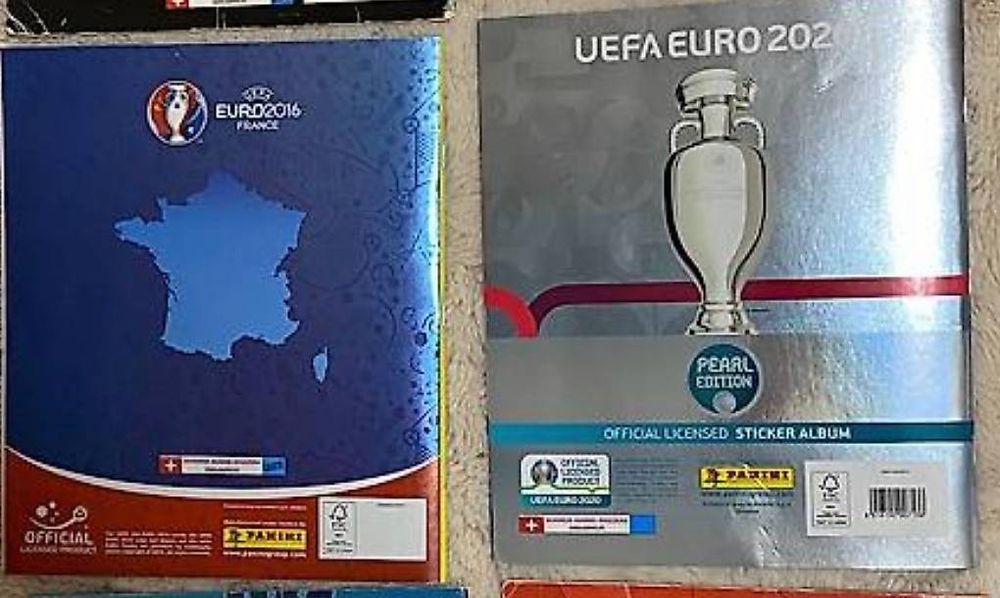 panini albums foot, 2002,2006 et 2020. Pas complet (Gebraucht) in ...