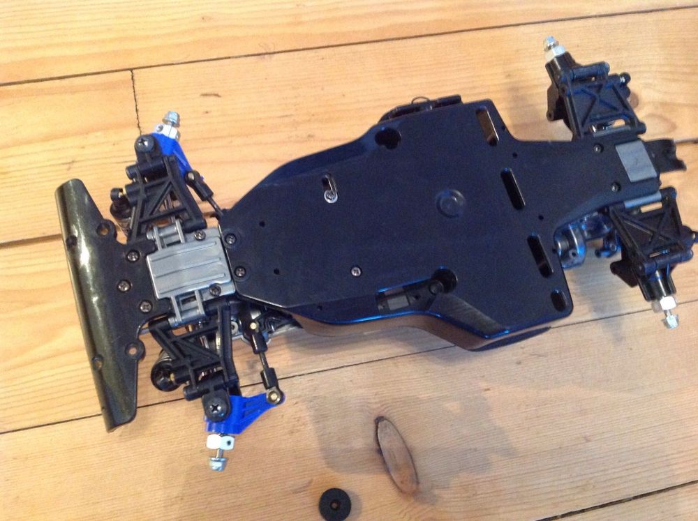 Tamiya TA02 SW Châssis nu avec option | Kaufen auf Ricardo