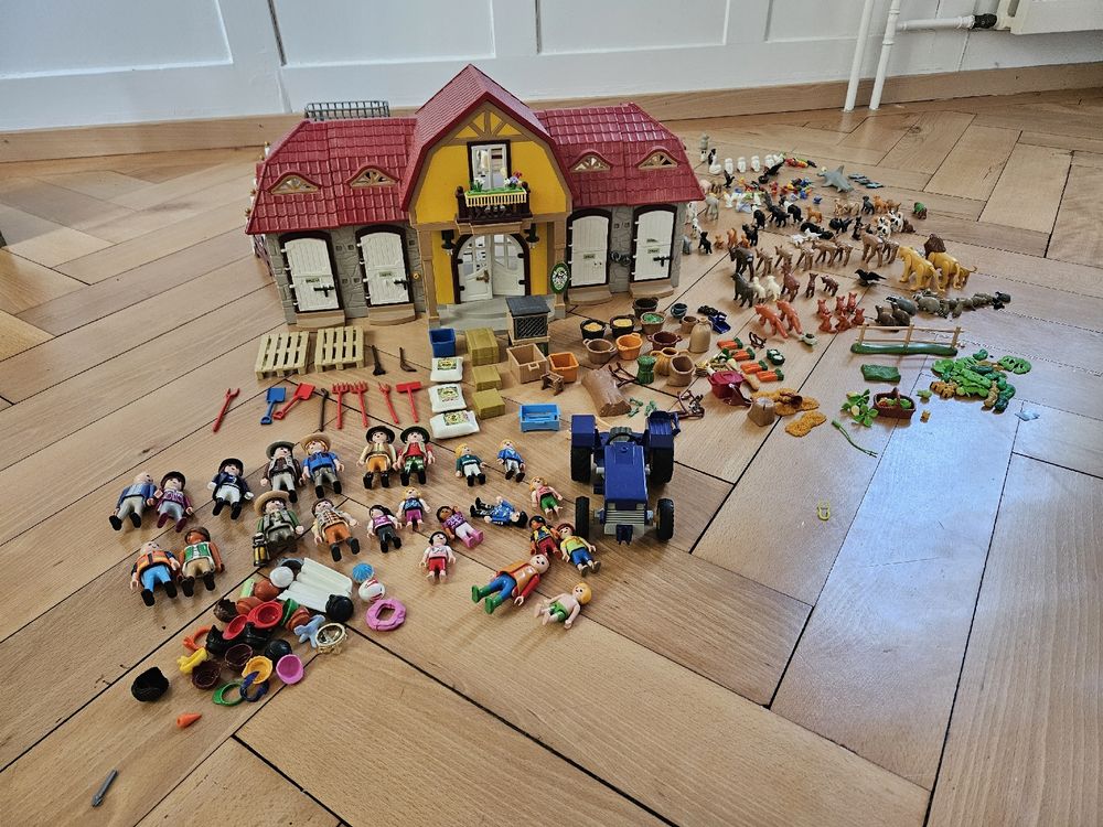 Playmobil Pferdestall mit vielen Zusatz Tieren (Gebraucht) in Aarau für ...