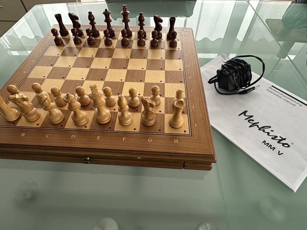 Schachcomputer Mephisto Exklusive (Gebraucht) in Marbach LU für CHF 150 ...