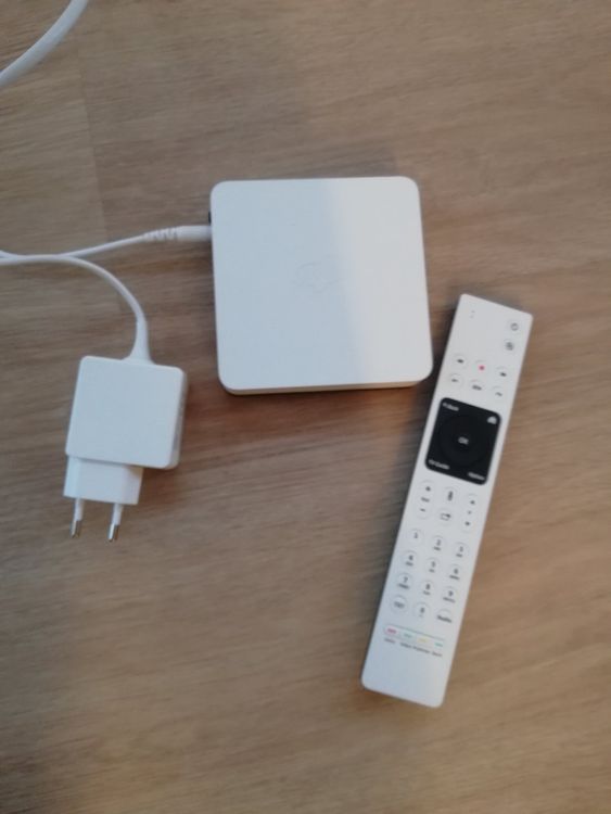 Swisscom TV-Box UHD (Neu (gemäss Beschreibung)) in Rebstein für CHF 20 ...