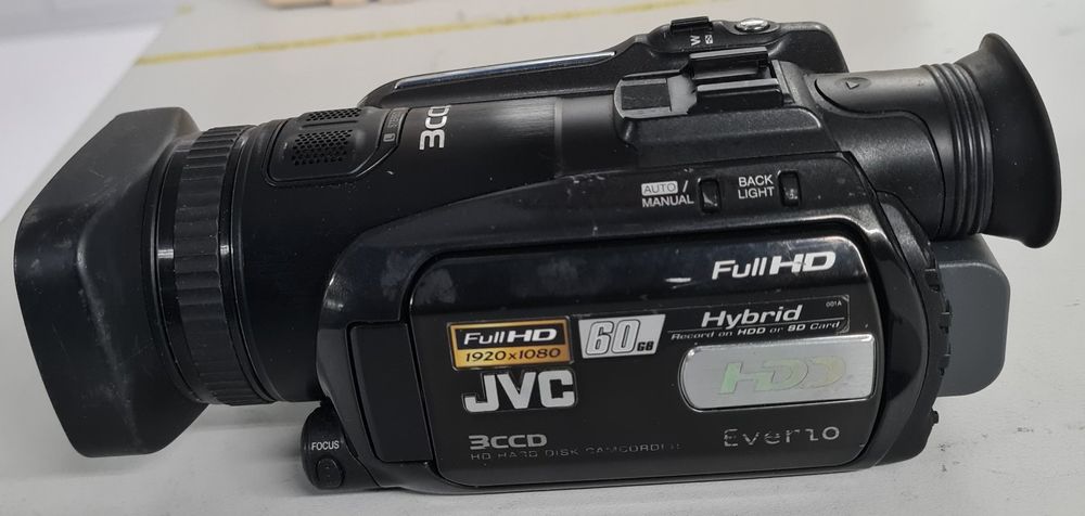 JVC HD 3CCD Kamera GZ-HD7E (Gebraucht) in Horw für CHF 10 – mit ...