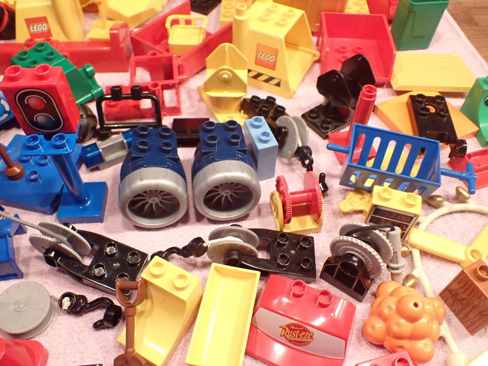 sehr viele Lego DUPLO Spezialsteine Ersatzteile Bausteine (Gebraucht ...