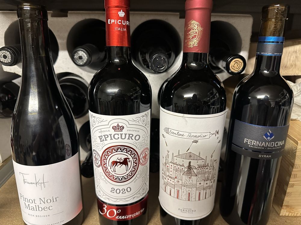 4er Rotwein-Set: Festtagsgenuss🍷🍷🍷🍷 (Neu (gemäss Beschreibung)) in ...