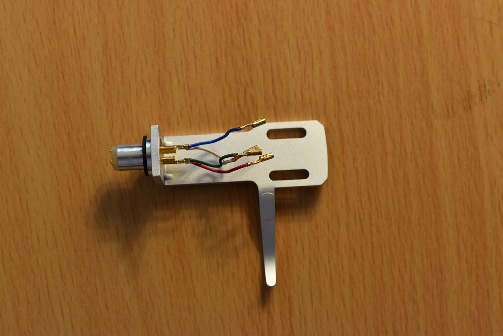 2 neue Headshells für Plattenspieler (Neu und originalverpackt) in Rain ...