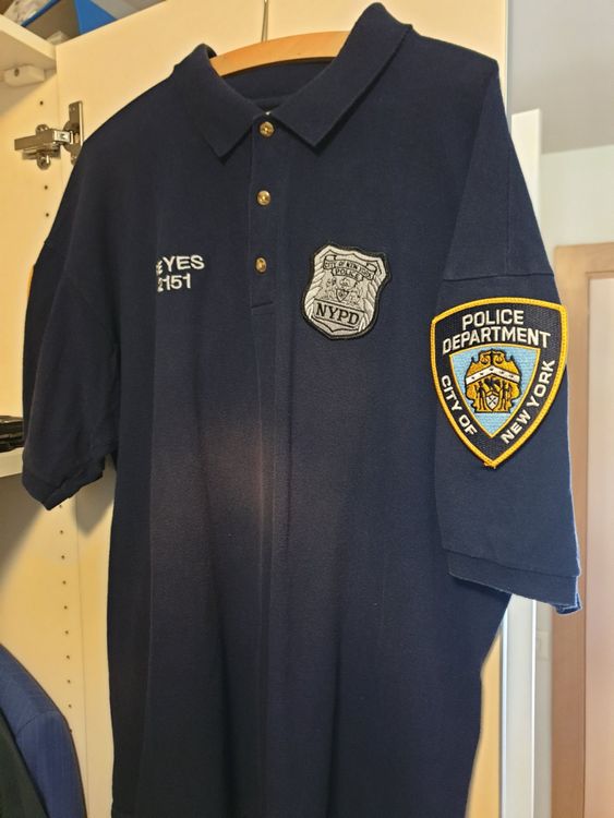 Polo Uniform NYPD police (Gebraucht) in Saillon für CHF 50 – nur ...