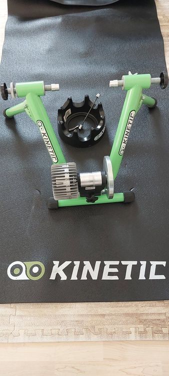 Fahrradtrainer Rollentrainer - Kurt Kinetic Road Machine | Kaufen auf ...