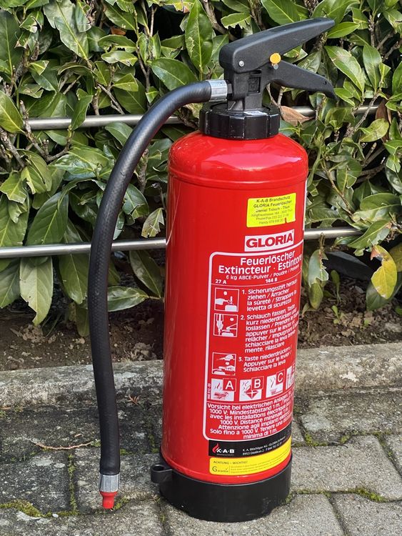 Feuerlöscher Gloria 6Kg ABCE Pulver (Gebraucht) in Hallwil für CHF 36 – mit Lieferung auf ...