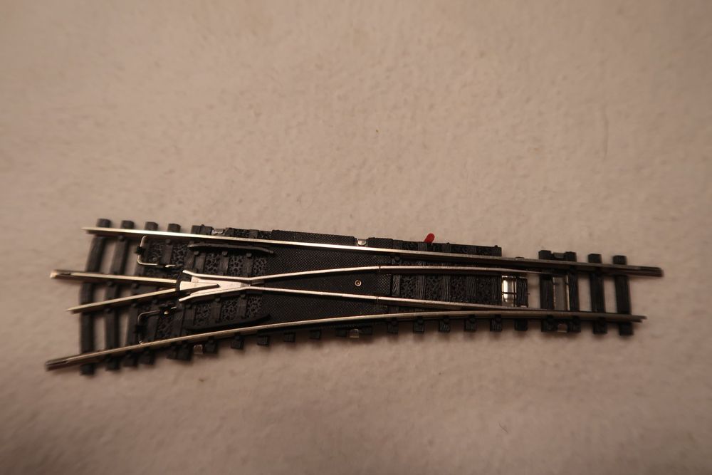 TRIX Weiche Links Sp.N polarisiert R4 15° 14936 (Gebraucht) in neuenhof ...