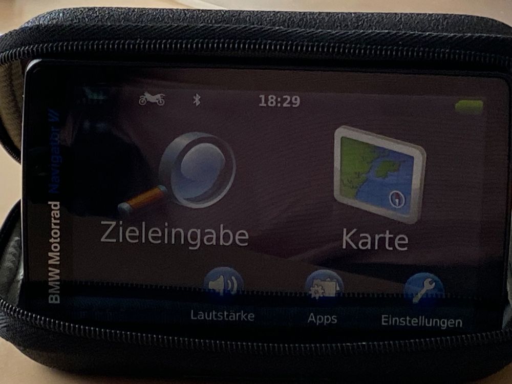 BMW Navigator VI (Gebraucht) in für CHF 370 – nur Abholung auf Ricardo ...