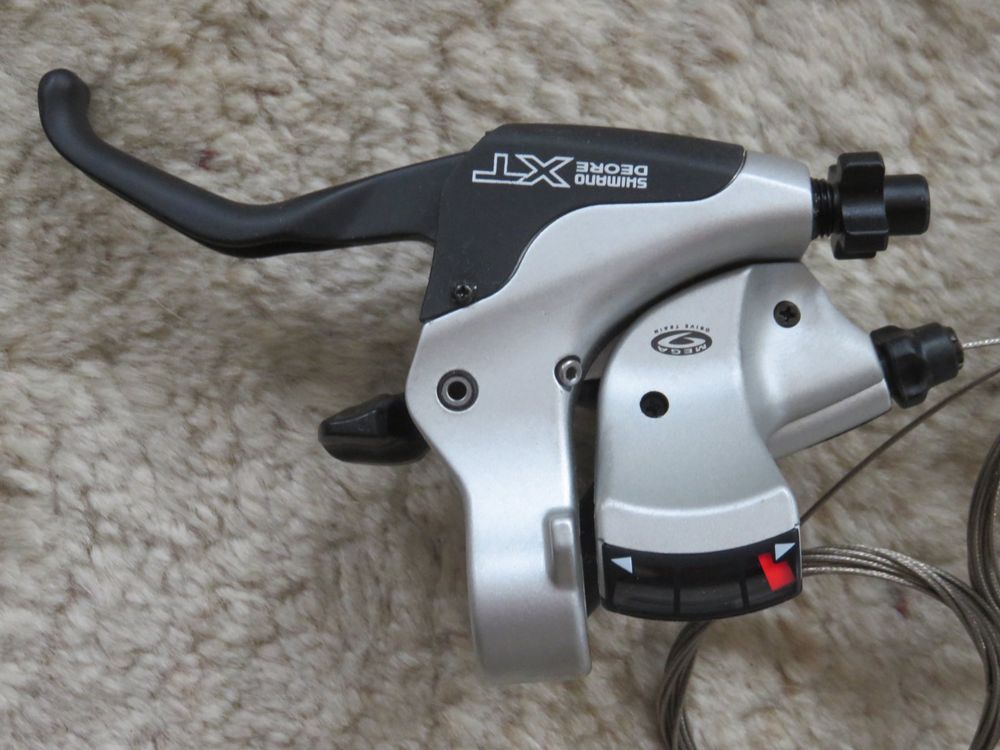 NEU SHIMANO Deore XT STI Schaltbremseinheit ST-M750 3x9 Gäng | Kaufen auf Ricardo