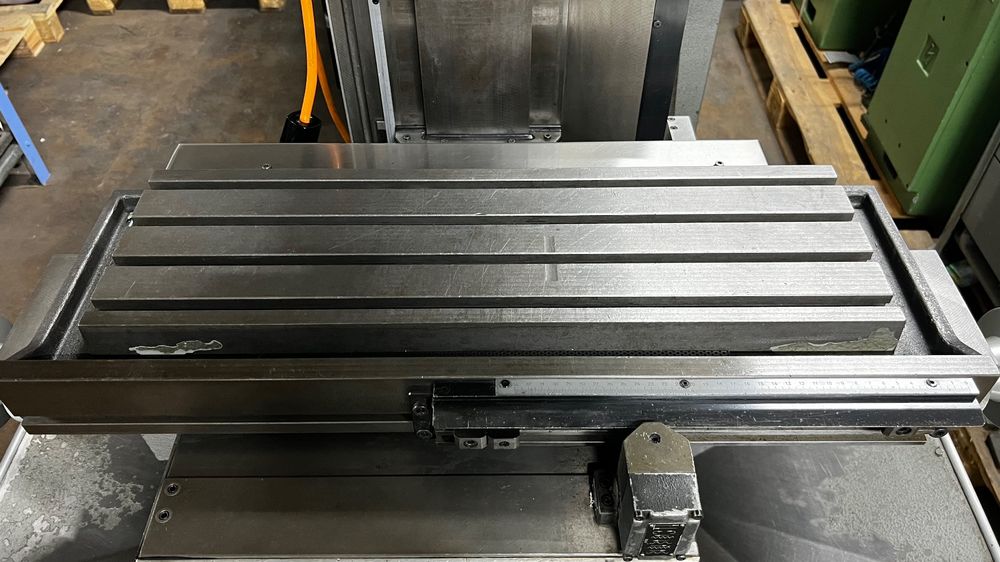 Schaublin 22 Universalfräsmaschine (Gebraucht) in Zuchwil für CHF 6750 ...