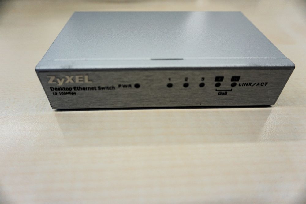 ZyXEL 5-Port Desktop Switch ES-105A (Gebraucht) in für CHF 1 – mit ...