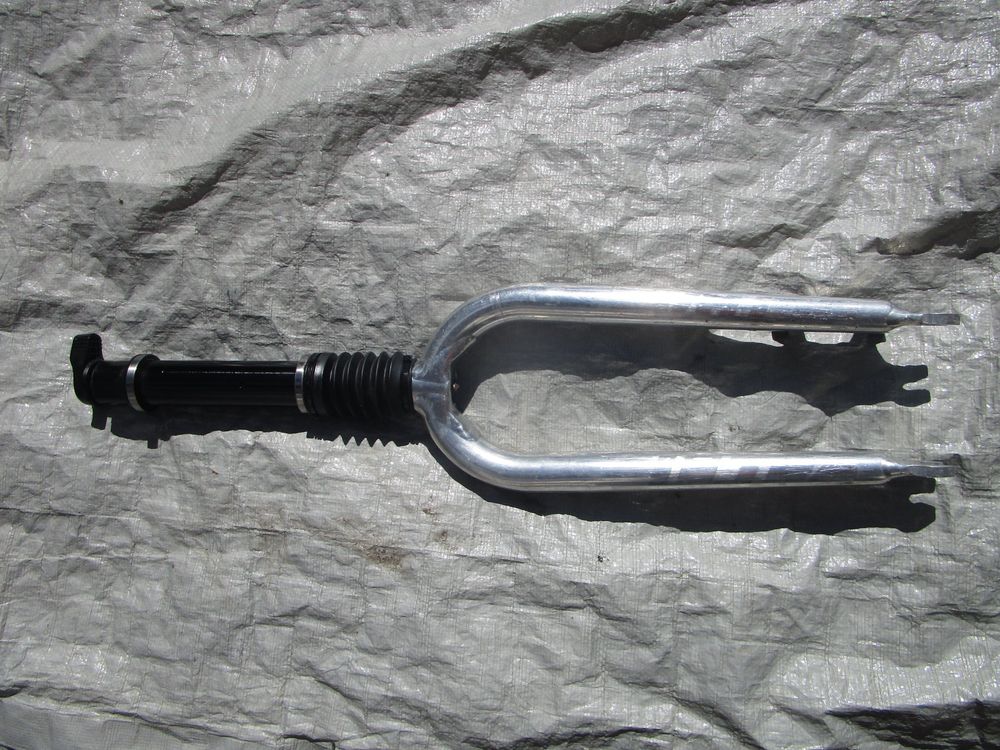 Federgabel 26" CANNONDALE Headshock 1380g (Gebraucht) in Ottikon für ...