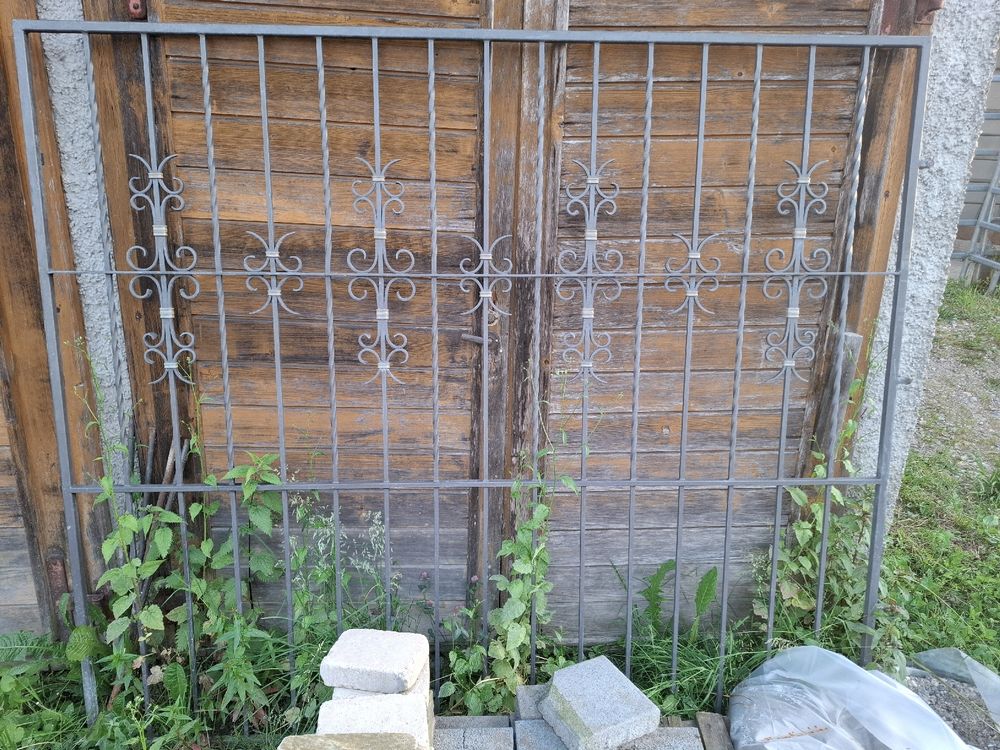 Schmiedeisernes Gitter (Gebraucht) in Langnau i.E für CHF 70 – nur ...
